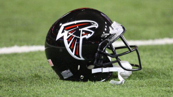 Falcons sign infamous veteran quarterback - NewsBreak