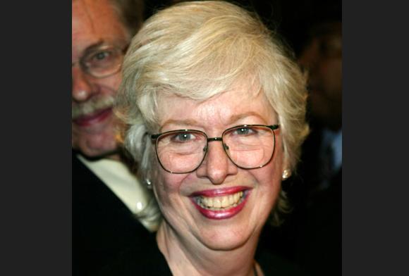 Polly Holliday, who played Flo on hit sitcom "Alice," dies at 88 ...