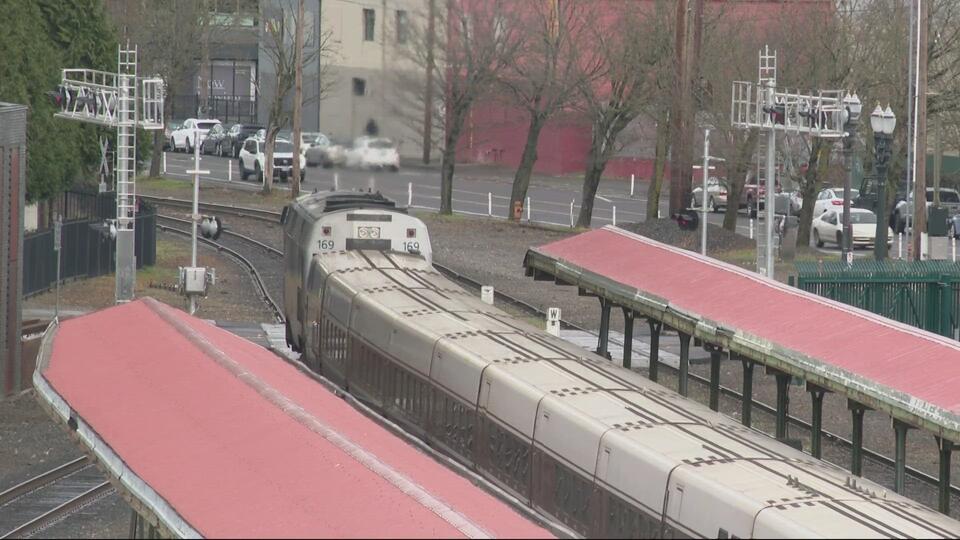Oregon lawmakers push to make passenger rail part of big transportation ...
