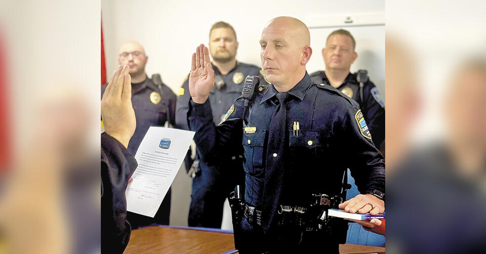 New Dandridge Police Chief Phillip Batts is sworn in - NewsBreak