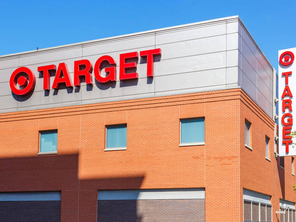 Target's Stunning New Stoneware Scalloped Bowls are Selling for Just ...