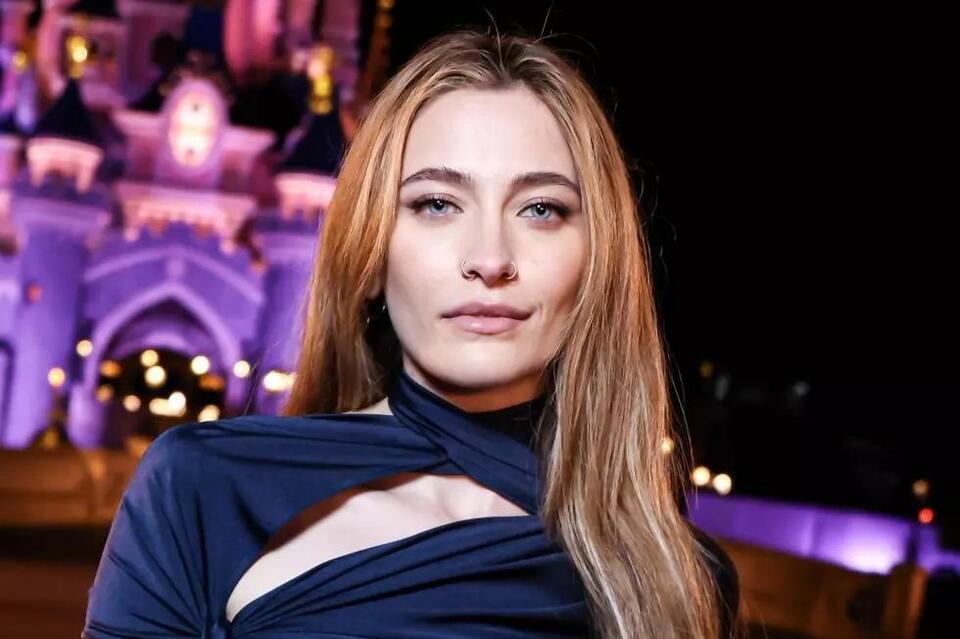 Who Is Paris Jackson’s Fiancé? Meet Justin Long - NewsBreak