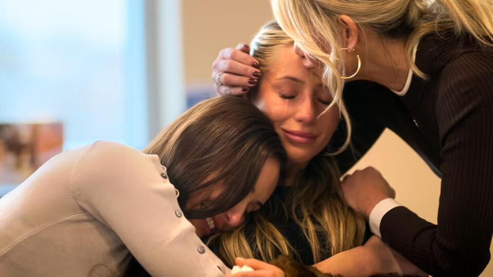 Monmouth Countys Alix Earle Reveals Details Behind Alex Cooper Split On Netflix Newsbreak