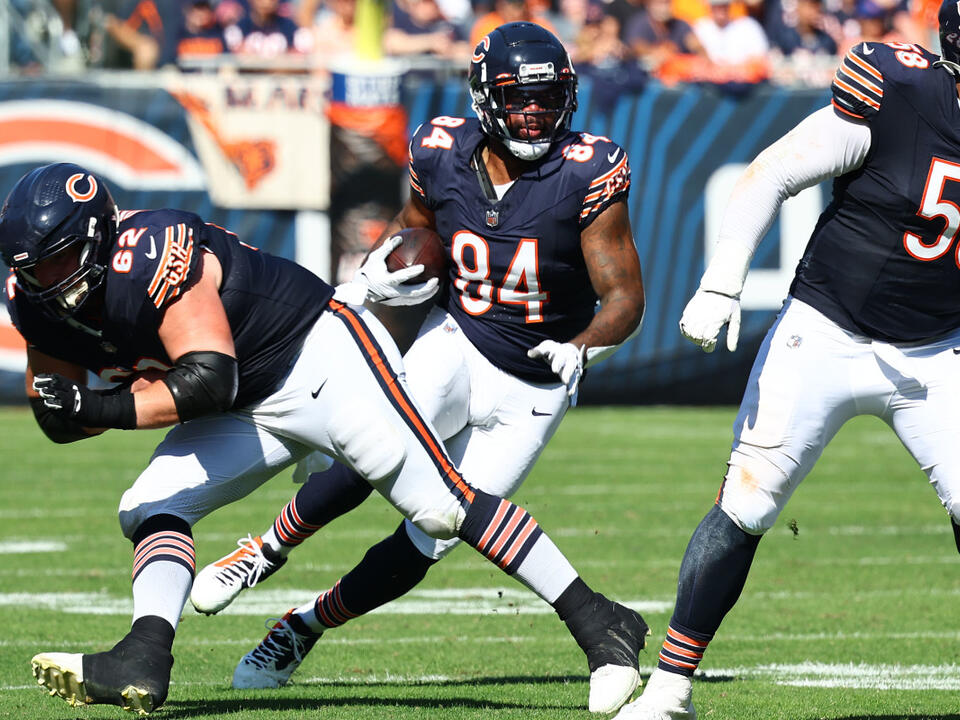 Marcedes Lewis plans to re-sign with the Chicago Bears for another ...