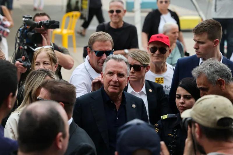 'Don't be fooled': Ex-Trump 'operative' exposes 'cover story' for key ...