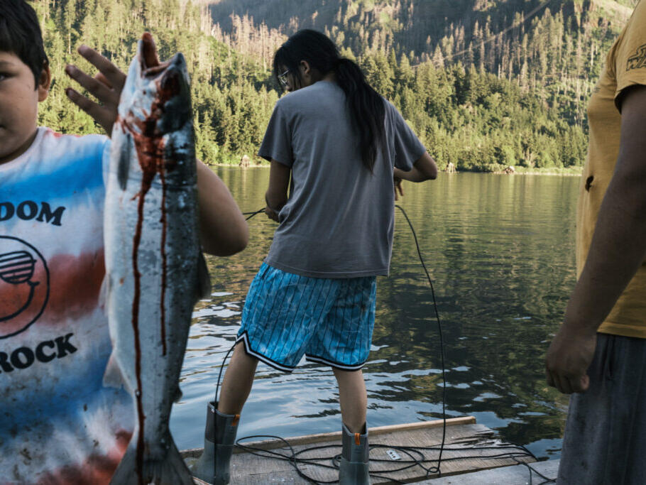 Despite federal dams, Columbia and Snake River tribes fight to keep ...