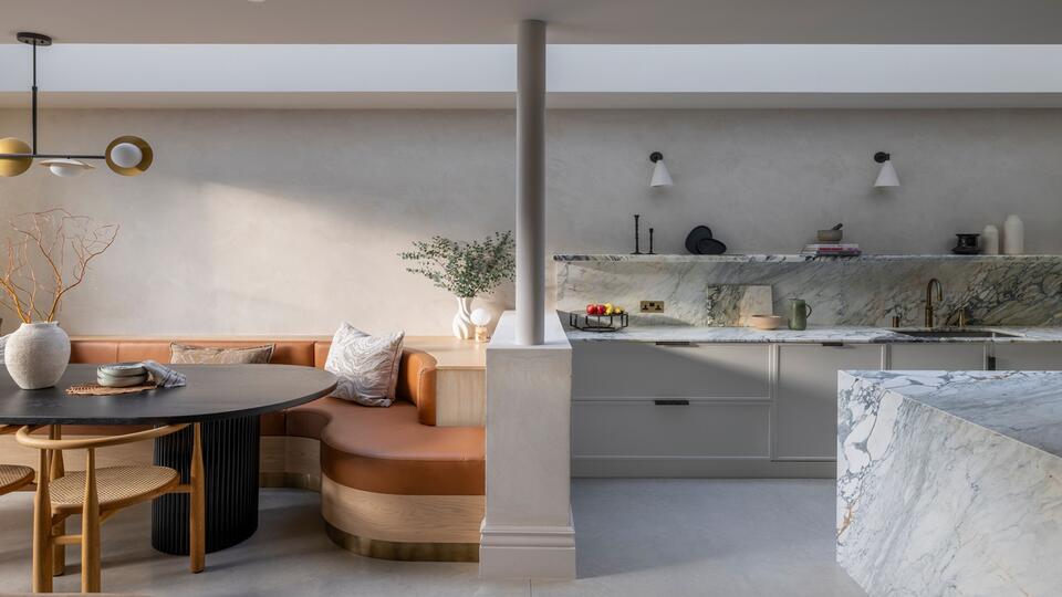 6 'New Neutral' Kitchen Colors Interior Designers Are Choosing for 2026 ...
