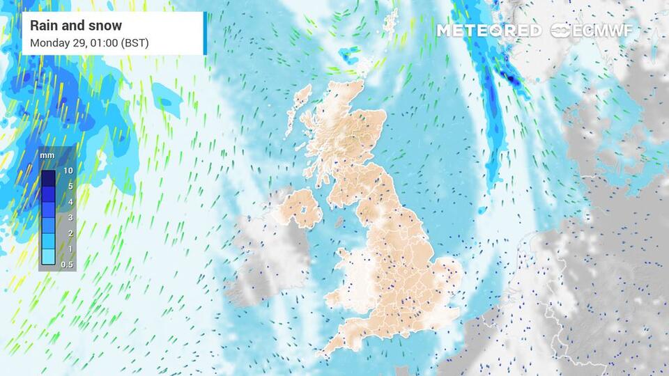UK weather: Rain warning in place as heavy and persistent rain pushes ...