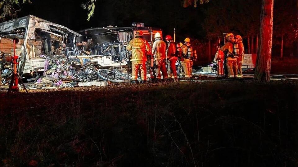 Fire destroys two trailers in Magalia; Cal Fire investigates - NewsBreak