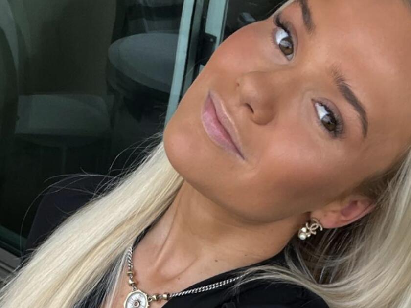 Few Sun Worshippers Think Chemo; For Glamorous 20-Year-Old Beach Lover ...