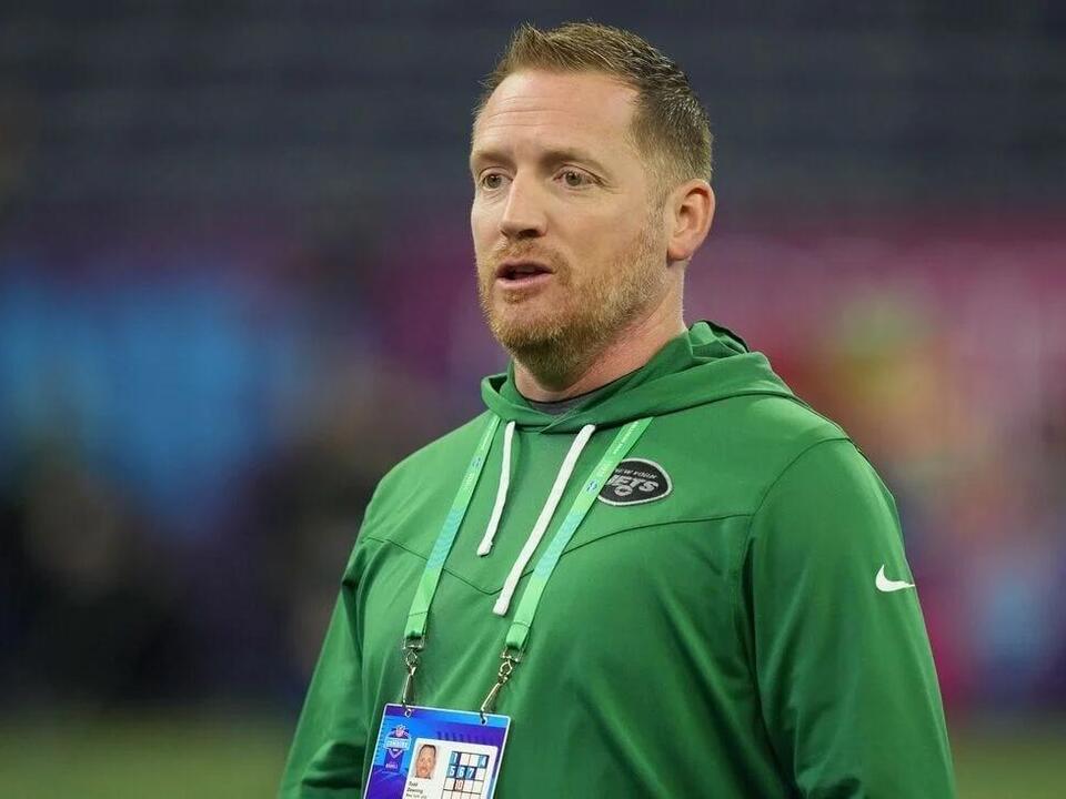 Jets tab Todd Downing to call plays, demote Nathaniel Hackett
