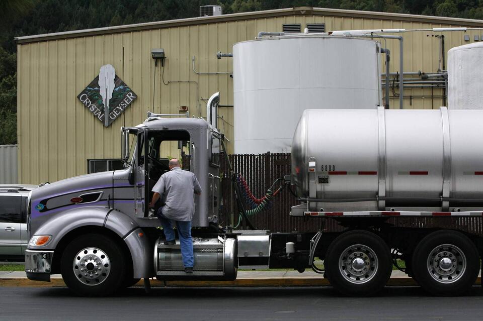 Crystal Geyser Water Company to shut down end of January - NewsBreak