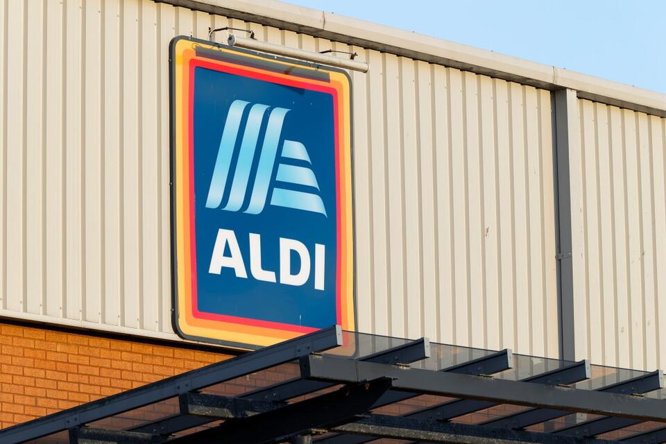 The Sleek and Stylish $4 Aldi Find That's Perfect for Cozy Meals On-the ...