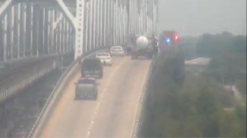 Crash on US 190 East leaves roadway closed at the Huey P. Long - OK ...