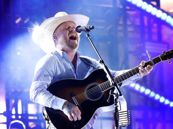 Country music star forced to cancel his tour as he undergoes emergency ...