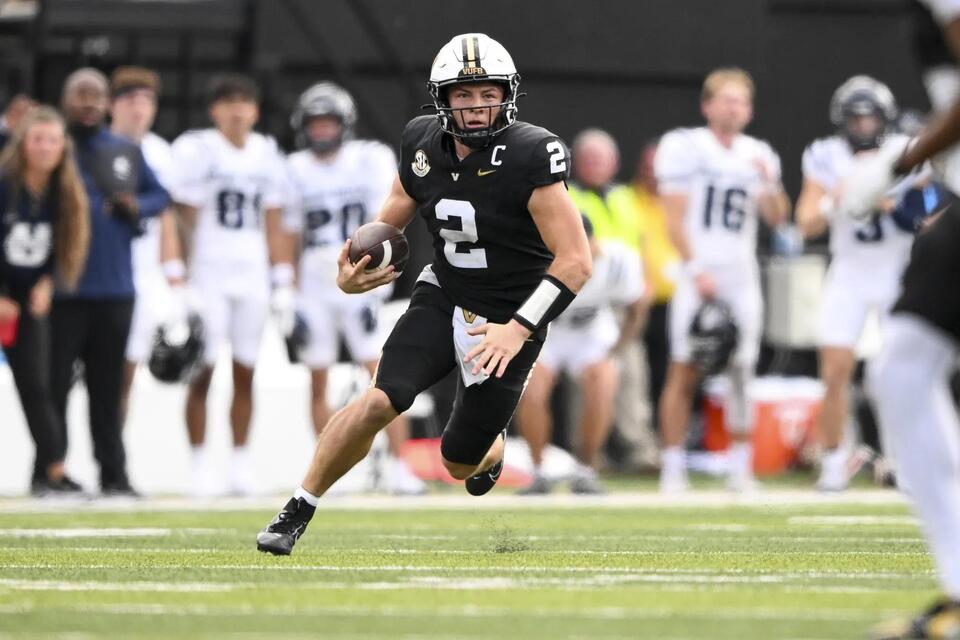 Clark Lea Opens Up About Diego Pavia’s Relationship With His Kids as QB ...