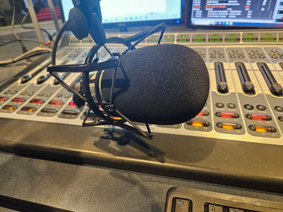 Buffalo Broadcasting Legend, Harv Moore, Has Died - NewsBreak