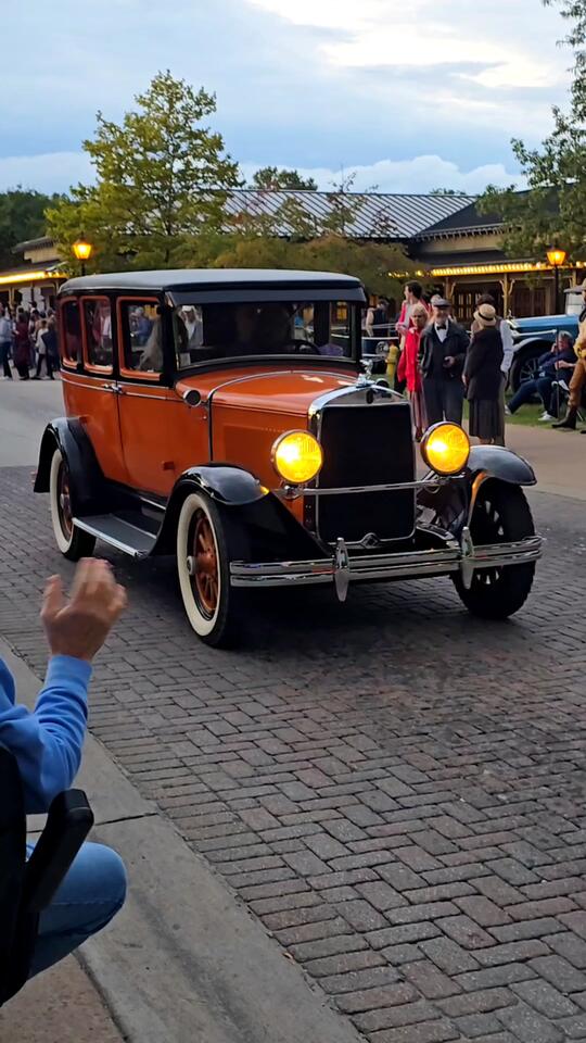 1928 Graham-Paige 610 Drive By Engine Sound Old Car Festival Greenfield ...