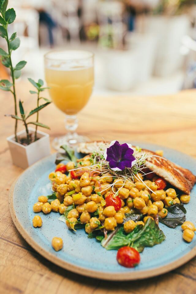 5 Countries That Ban Ultra-Processed Foods vs 10 That Let Them Dominate ...