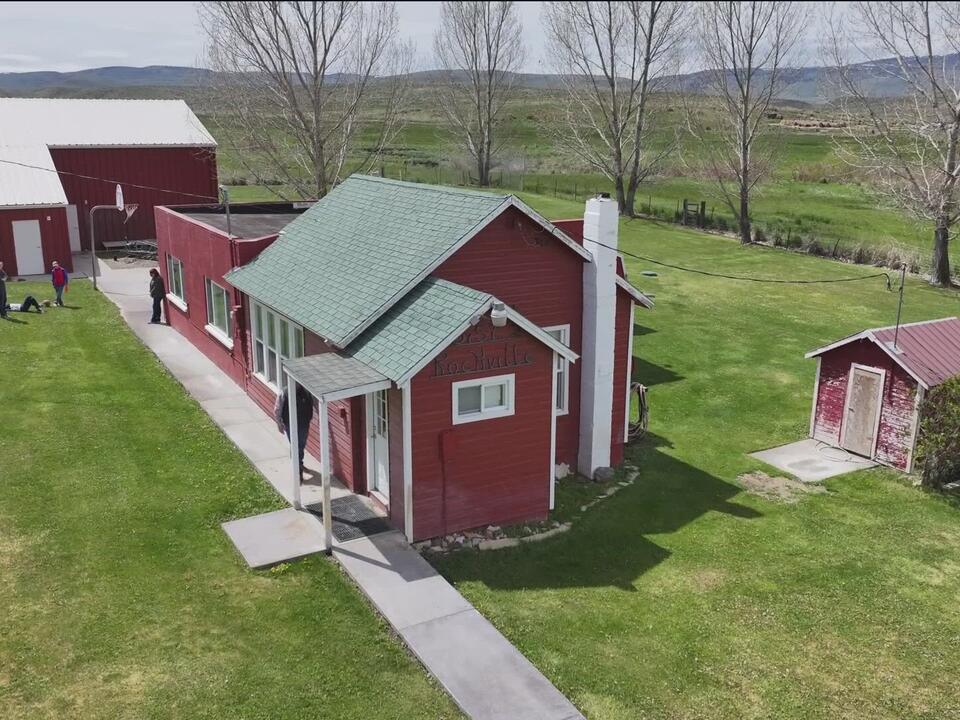 With only 3 kids in classes, one of Oregon's smallest schools faces an ...
