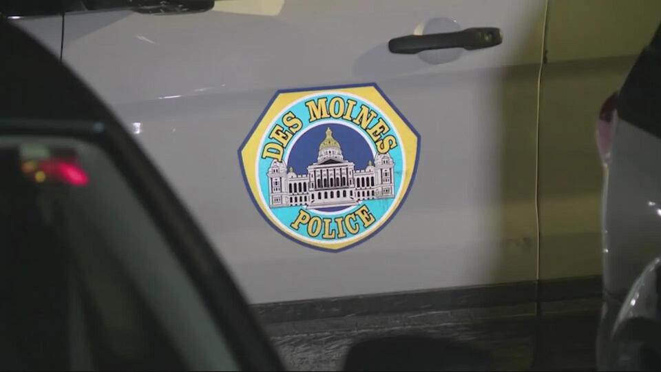 Man arrested after deliberately crashing into DMPD vehicle - NewsBreak