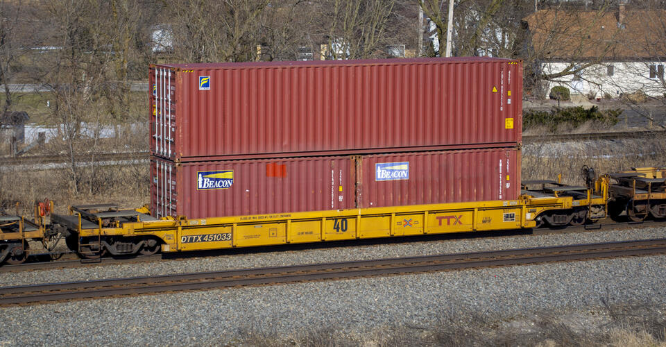 20-foot intermodal containers - NewsBreak