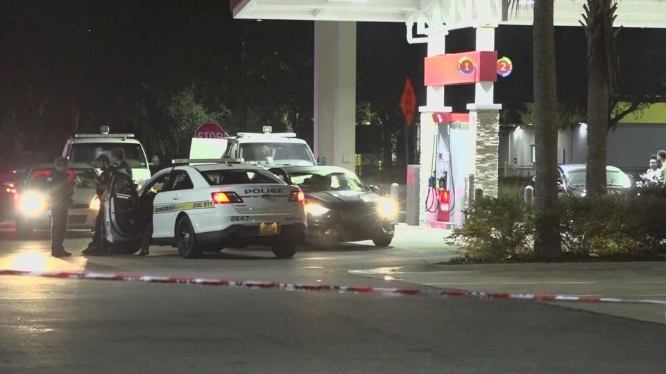 JSO: Man shot during argument with suspect in parking lot of Wawa on ...