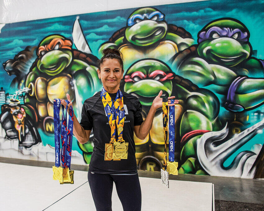 Battle Ground resident claims women's world jiu-jitsu championship ...