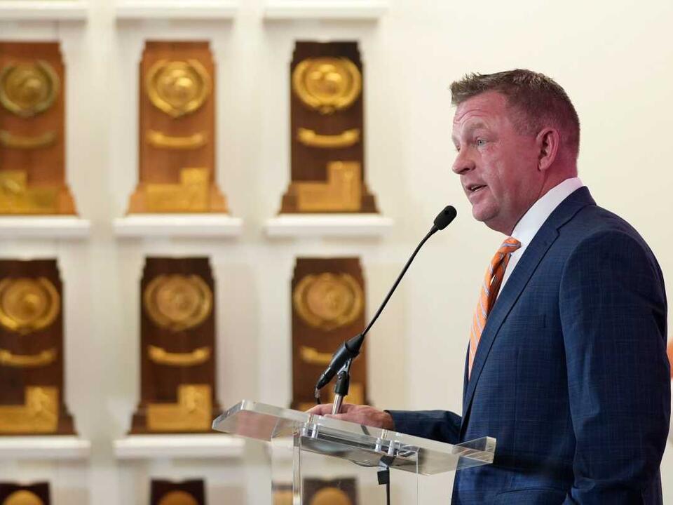 New Texas Longhorns baseball coach Jim Schlossnagle will soon become ...