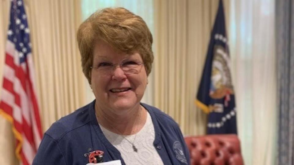 Bush Library volunteer receives Daily Points of Light Award - NewsBreak