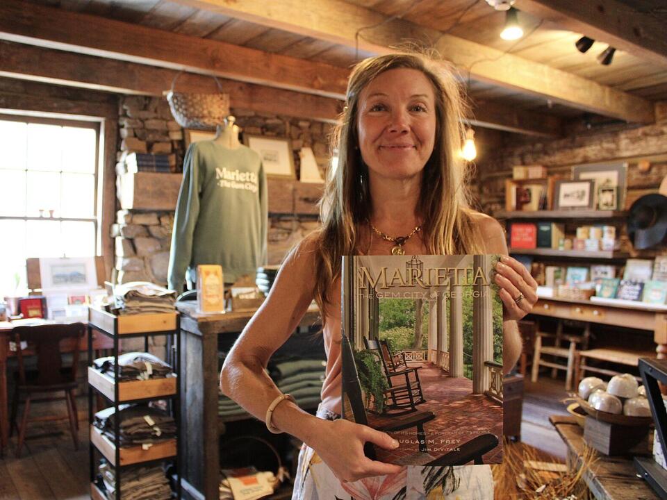 'A Gem of a City': Popular History Book Returns to William Root House