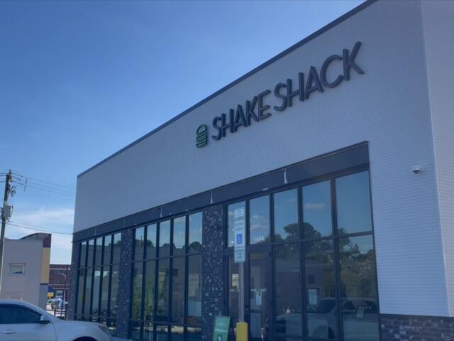 Shake Shack opening first Norfolk location this week - NewsBreak