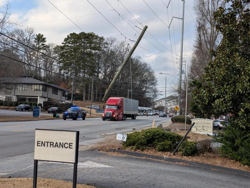 Roswell Road crash sparks renewed safety calls in Sandy Springs - NewsBreak