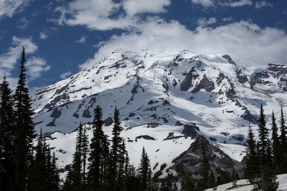 Missing climbers found dead at 9,600 feet in popular national park ...
