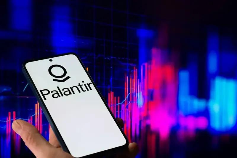 Michael Burry Turns Up Heat On Palantir, Calls Out Alleged ‘Covert ...