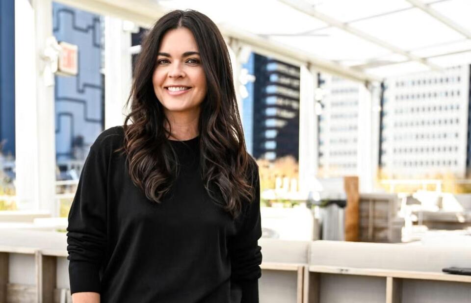 Food Network Fans Rally Behind Katie Lee Biegel After Her Heartfelt ...