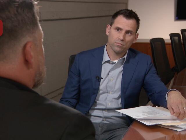 Phoenix sued for not turning over records between officials, police union