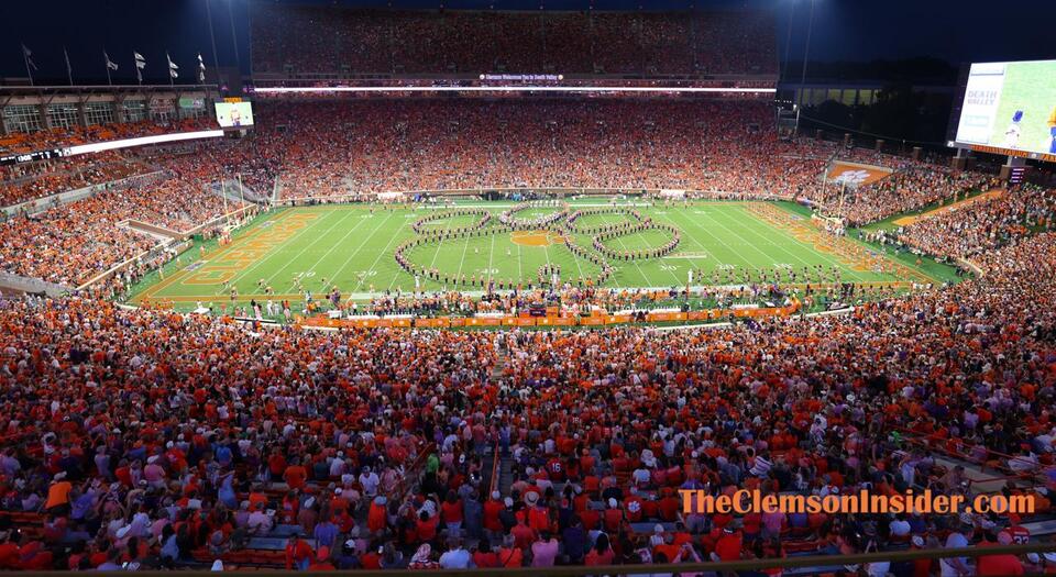 Where Death Valley Landed in This CFB Stadiums Ranking - NewsBreak