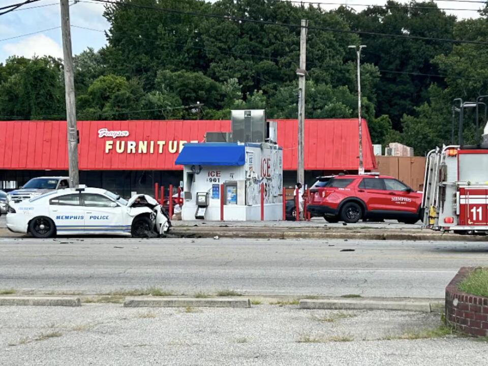 MPD squad car involved in Frayser crash