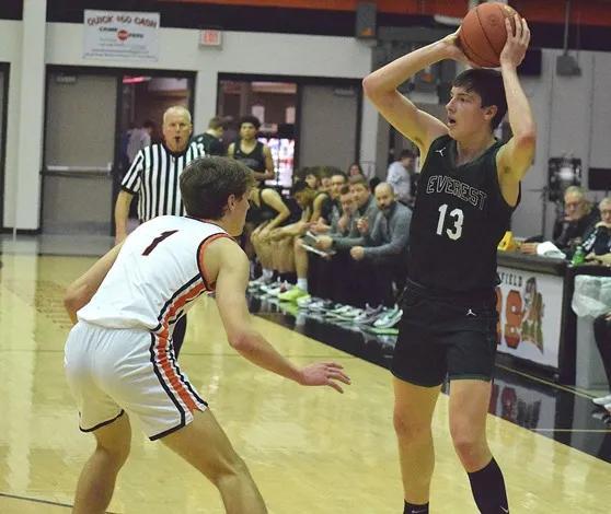 D.C. Everest’s Hall named Wisconsin Valley Conference Boys Basketball ...