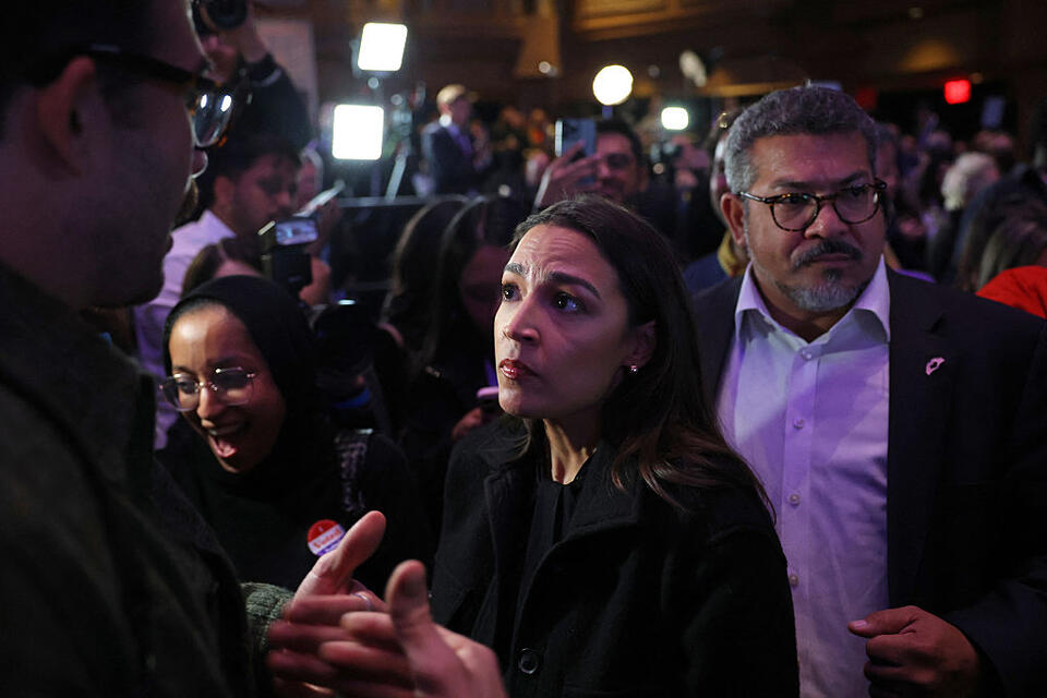 AOC’s Climate Clock Questioned as Debate Over Green New Deal Timeline ...