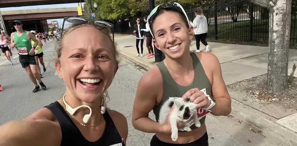 Compassion Over Competition: Runner Halts Chicago Marathon to Save ...