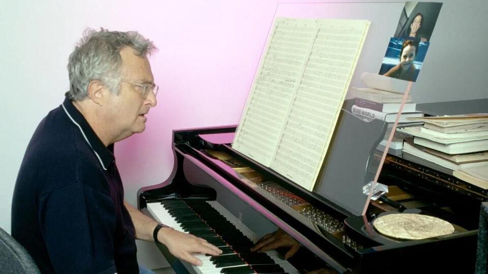 Randy Newman, 82, Sang With Taylor Swift at the ‘Toy Story 5’ Premiere ...
