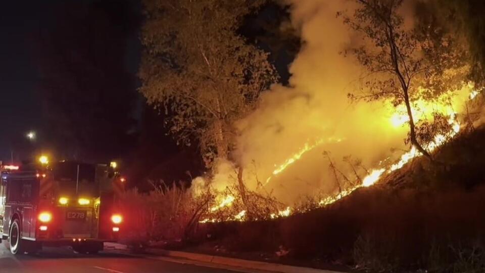 Brush Fire Erupts on 101 Freeway Off-Ramp in Studio City - NewsBreak