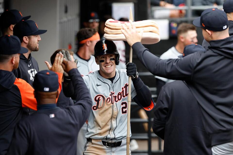 Tigers bust out new Little Caesars-inspired home run celebration in ...