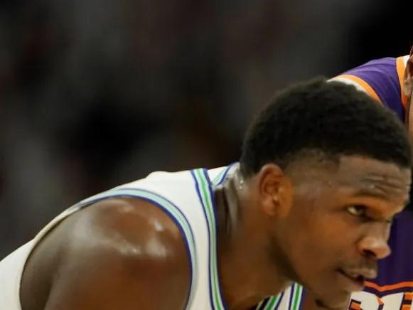 Kevin Durant Had A Funny Response To Viral Photo Of Anthony Edwards Dunking On Him At Team USA ...