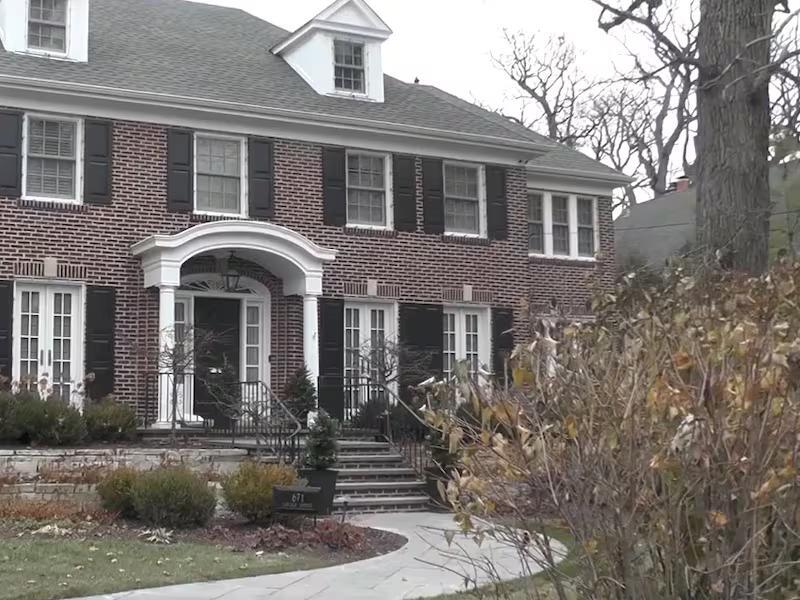 Macaulay Culkin considered buying the ‘Home Alone’ house when it went ...