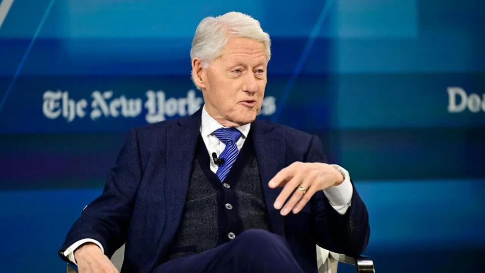 Bill Clinton hospitalized in DC for fever, in 'good spirits ...