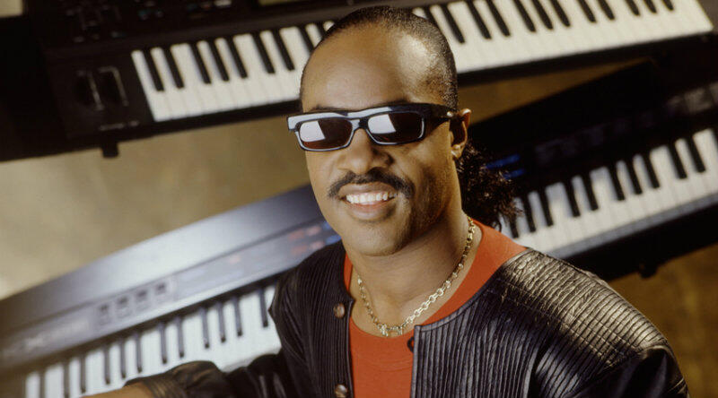 Stevie Wonder’s “I Just Called to Say I Love You” goes No.1 on Hot 100 ...