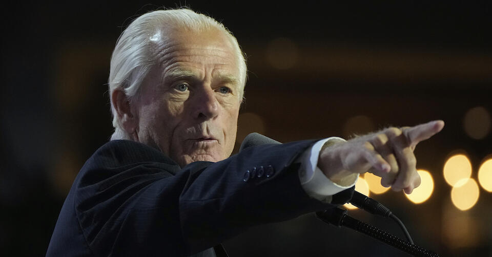 ‘Stop That Crap!’ Trump Trade Advisor Fumes At Reporters Asking About ...